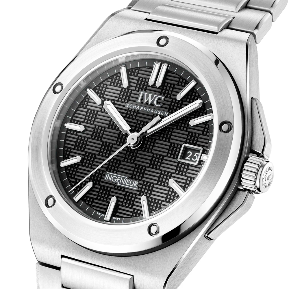 IWC Ingenieur Watch Collection. Shop IWC Ingenieur 40 Watches
